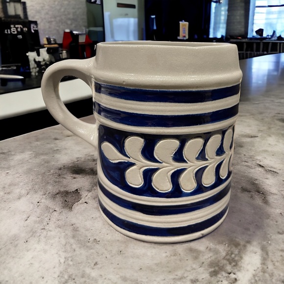 Williamsburg Pottery | Dining | Large Colonial Williamsburg Salt Glazed ...